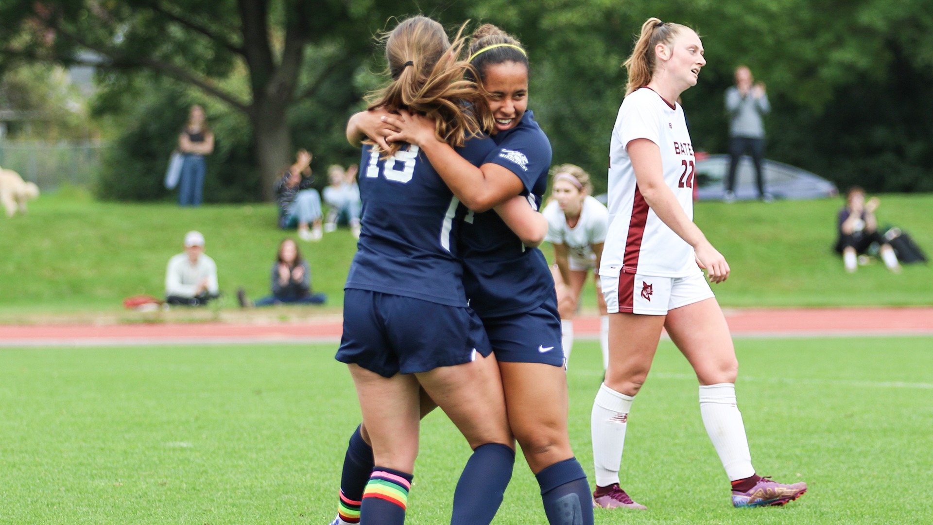 Women’s Soccer Edges Bates 1-0 For First NESCAC Win - Middlebury College