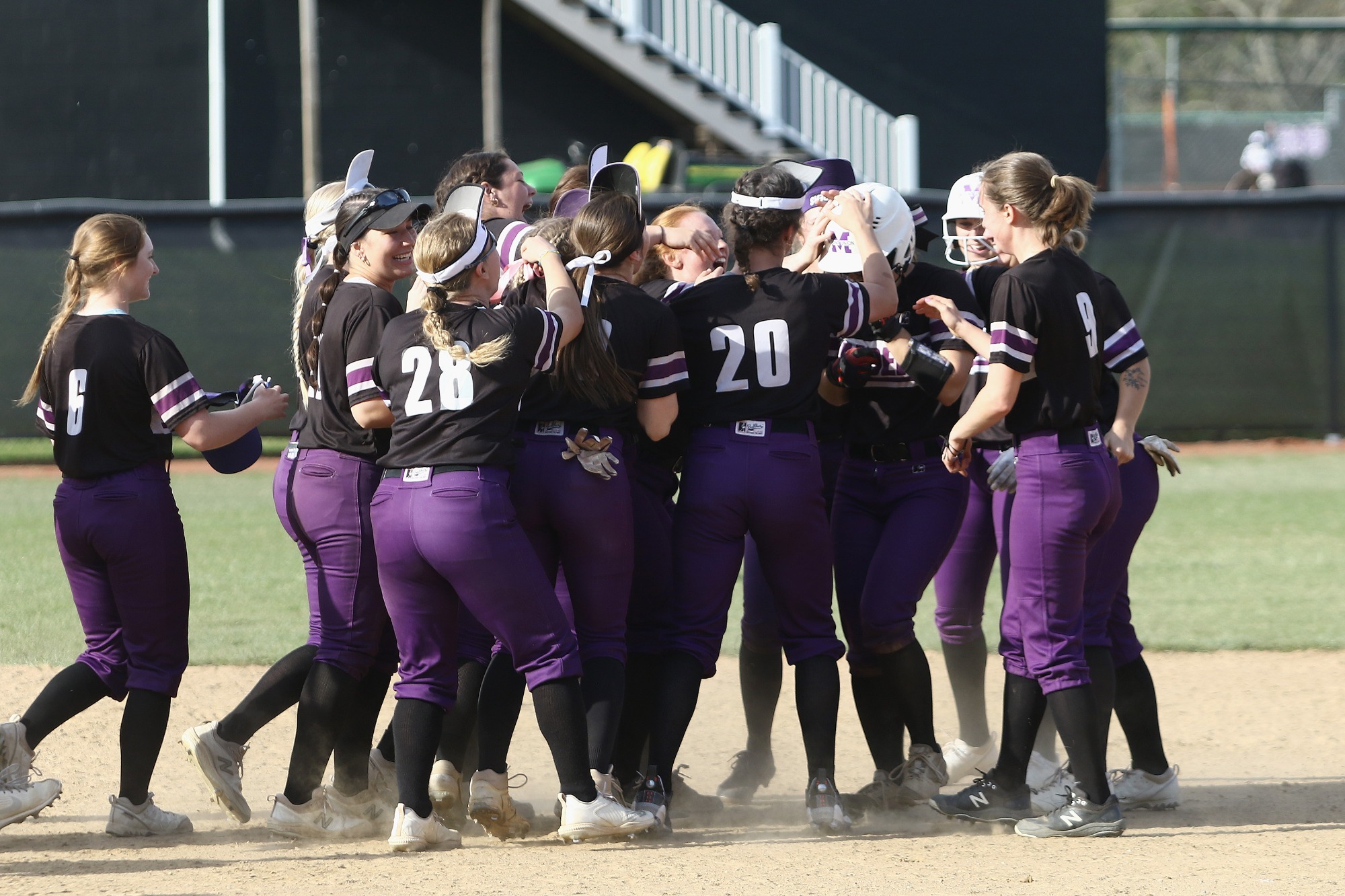 Softball: Raiders Sweep Ohio Wesleyan; Gerback Hits Walk Off Double in ...