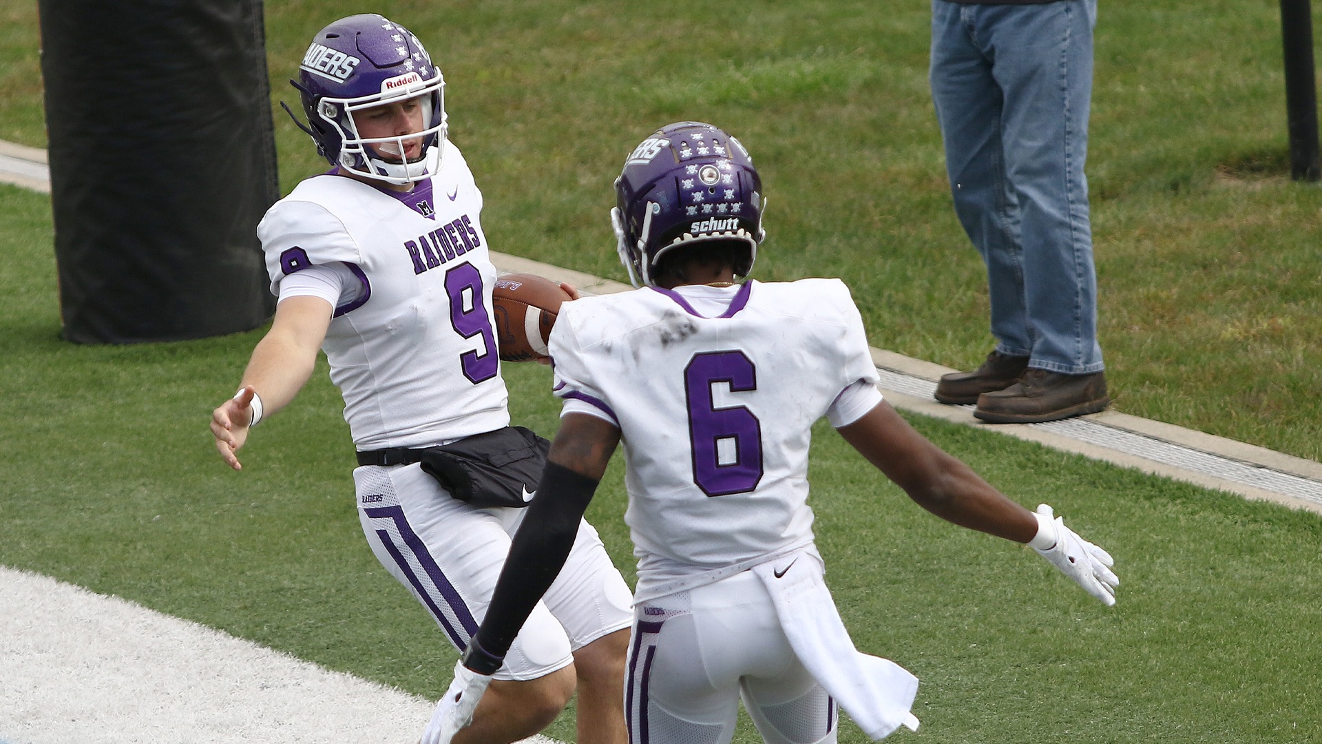 Football: #2 Mount Union Wins OAC Opener at Marietta - University of ...