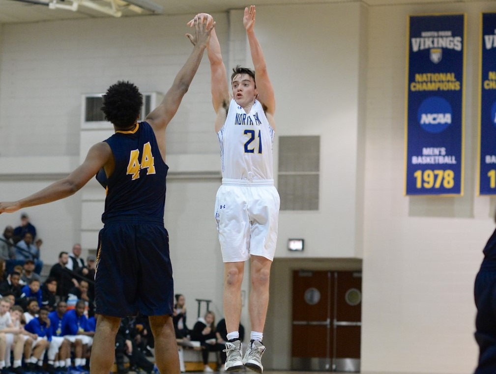 Vegard Tangen - Men's Basketball - North Park University Athletics