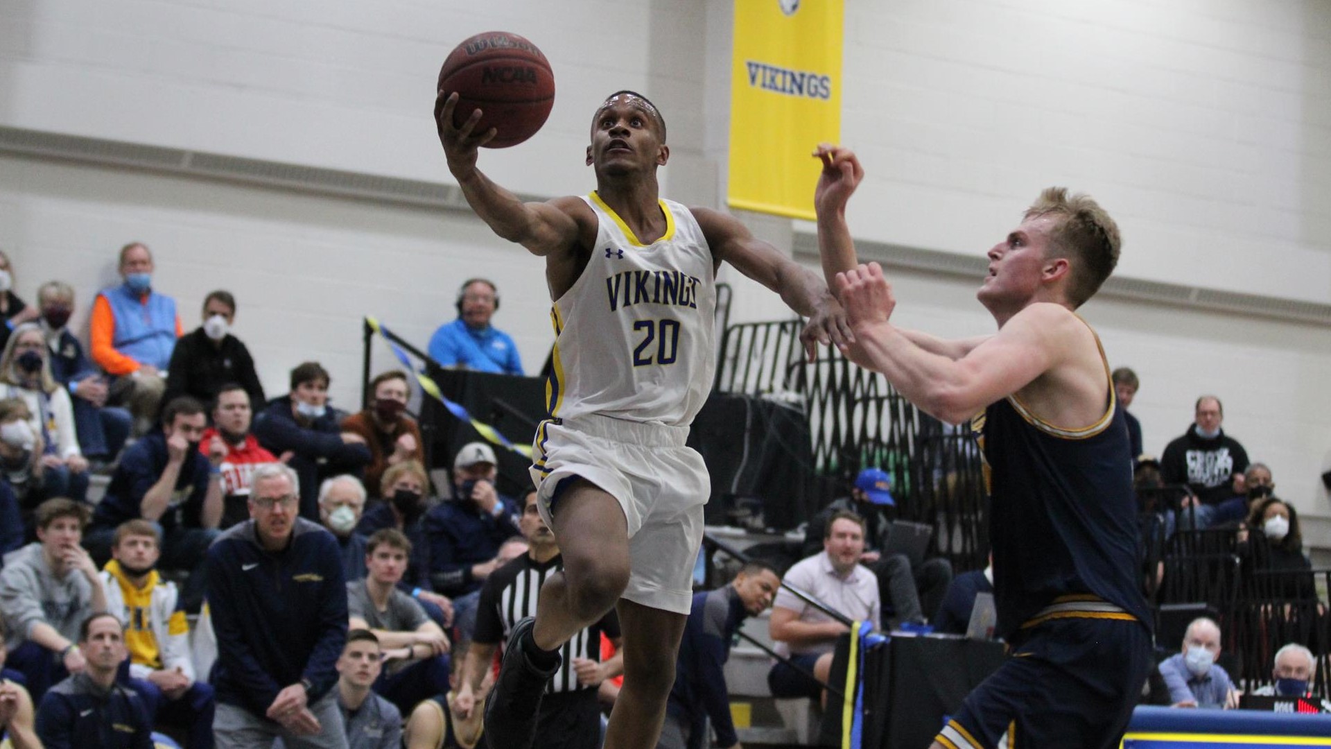 Izaiah Sanders - Men's Basketball - North Park University Athletics