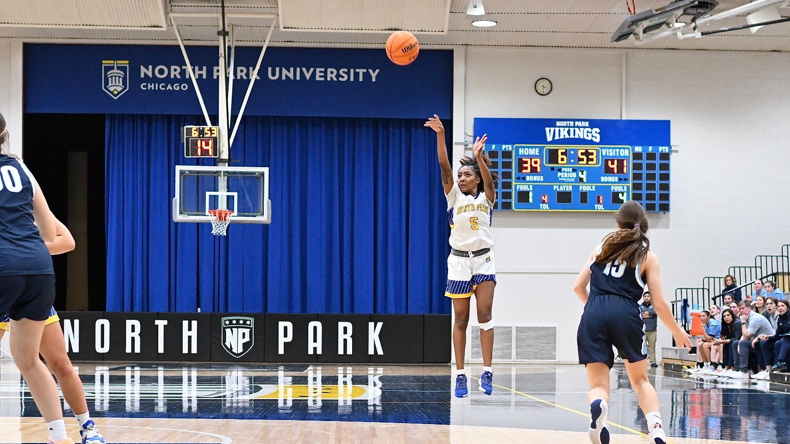 Victoria Perry - Women's Basketball - North Park University Athletics