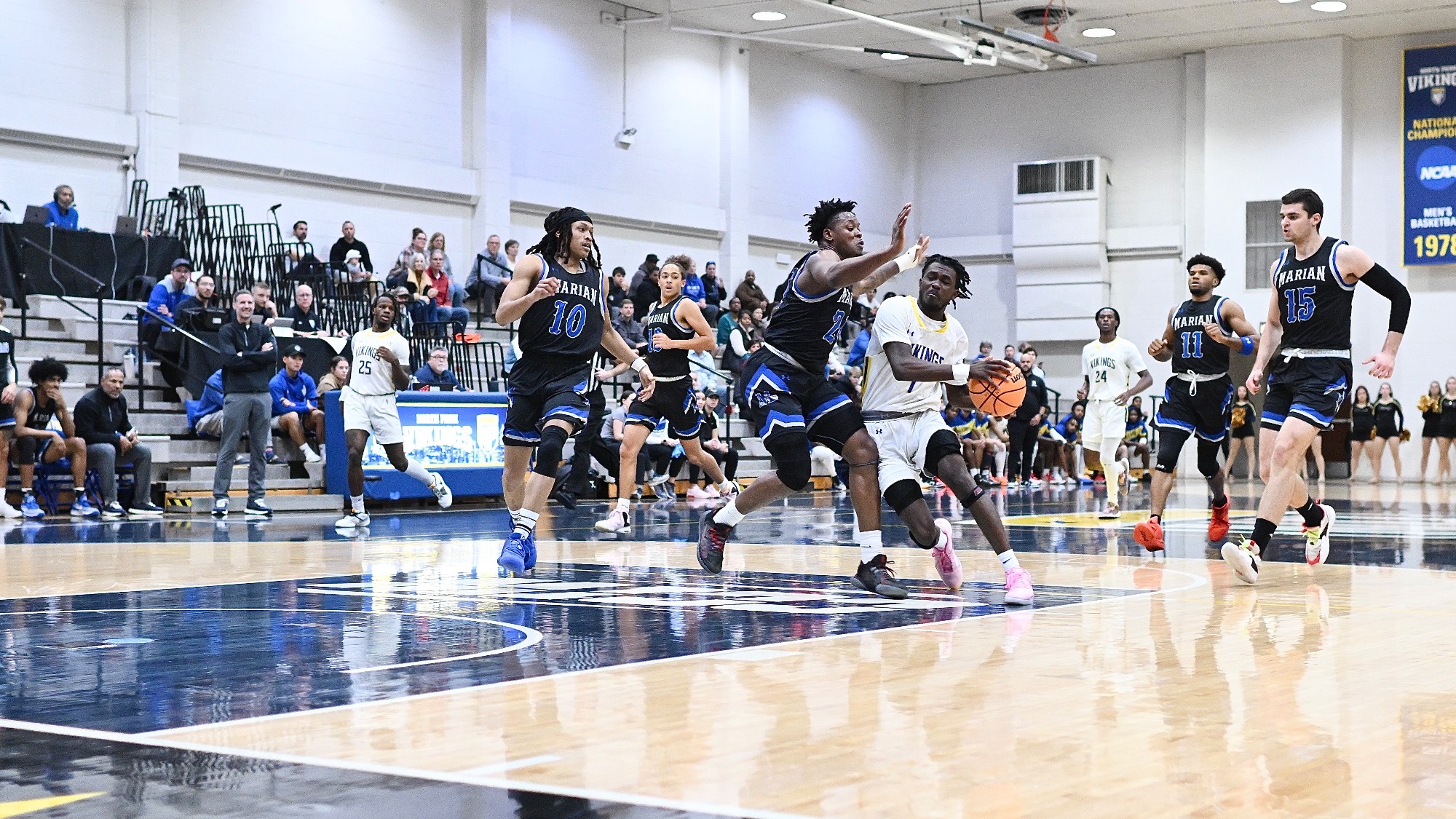 Shamar Pumphrey - Men's Basketball - North Park University Athletics