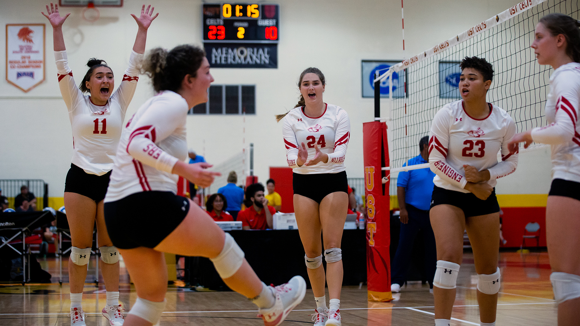 Volleyball Takes Down Manchester in HCAC Opener - Rose-Hulman Institute ...