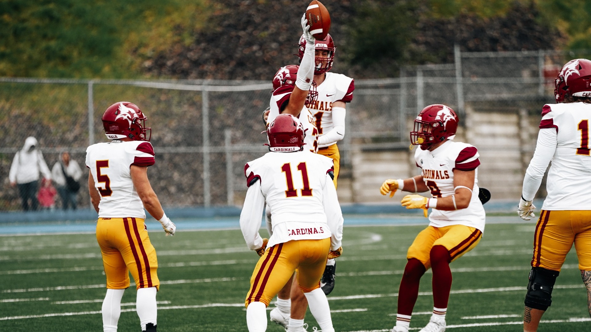 Football Preview: Cardinals Host No. 17 Ranked Red Dragons - St. John ...