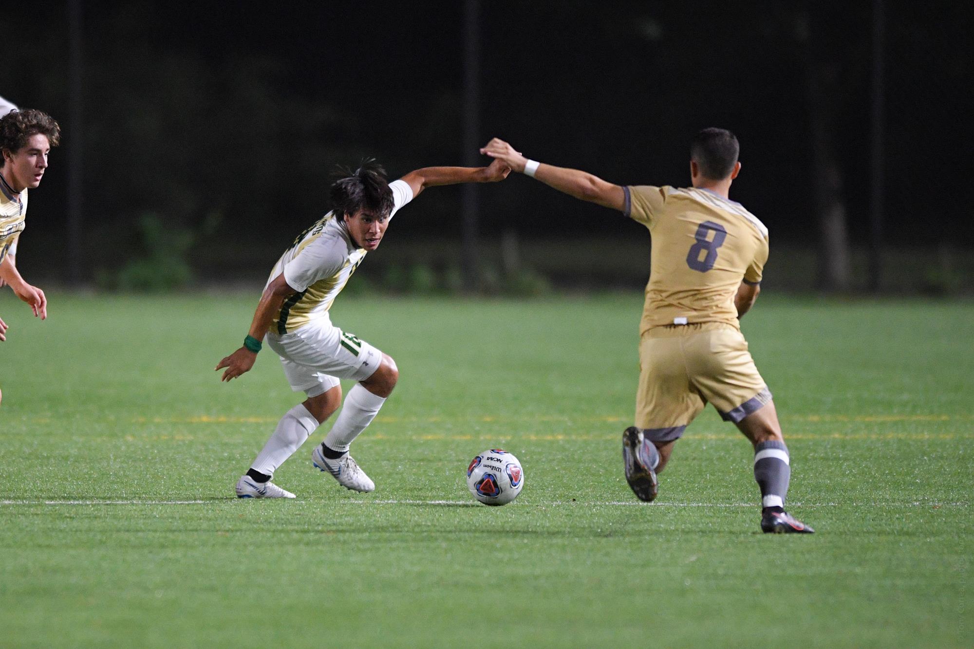 Carlos Rivadeneyra - Men's Soccer - Sarah Lawrence College Athletics