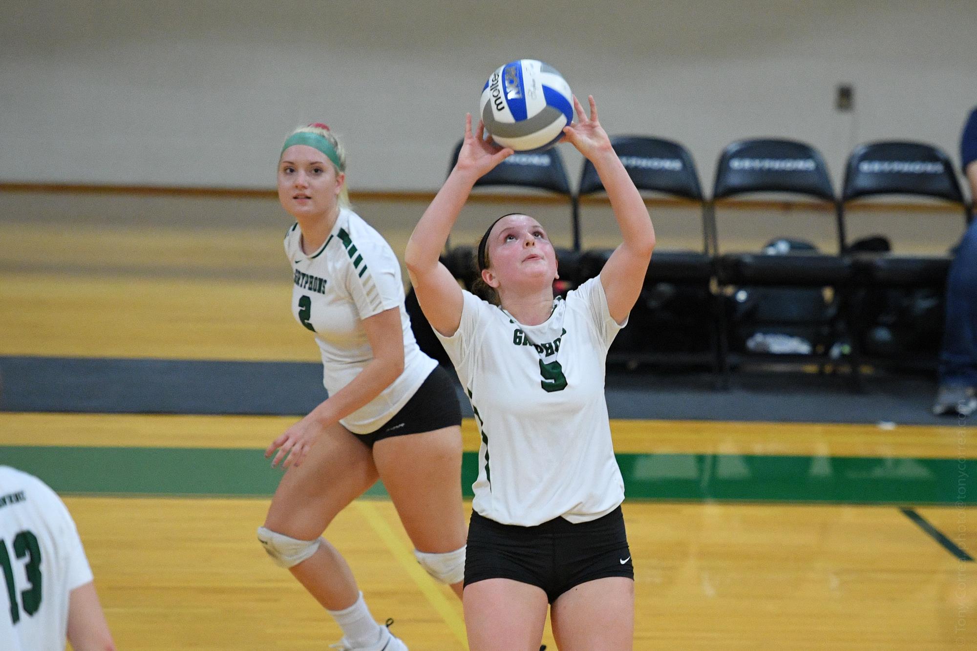 Isabel Pecora - Women's Volleyball - Sarah Lawrence College Athletics
