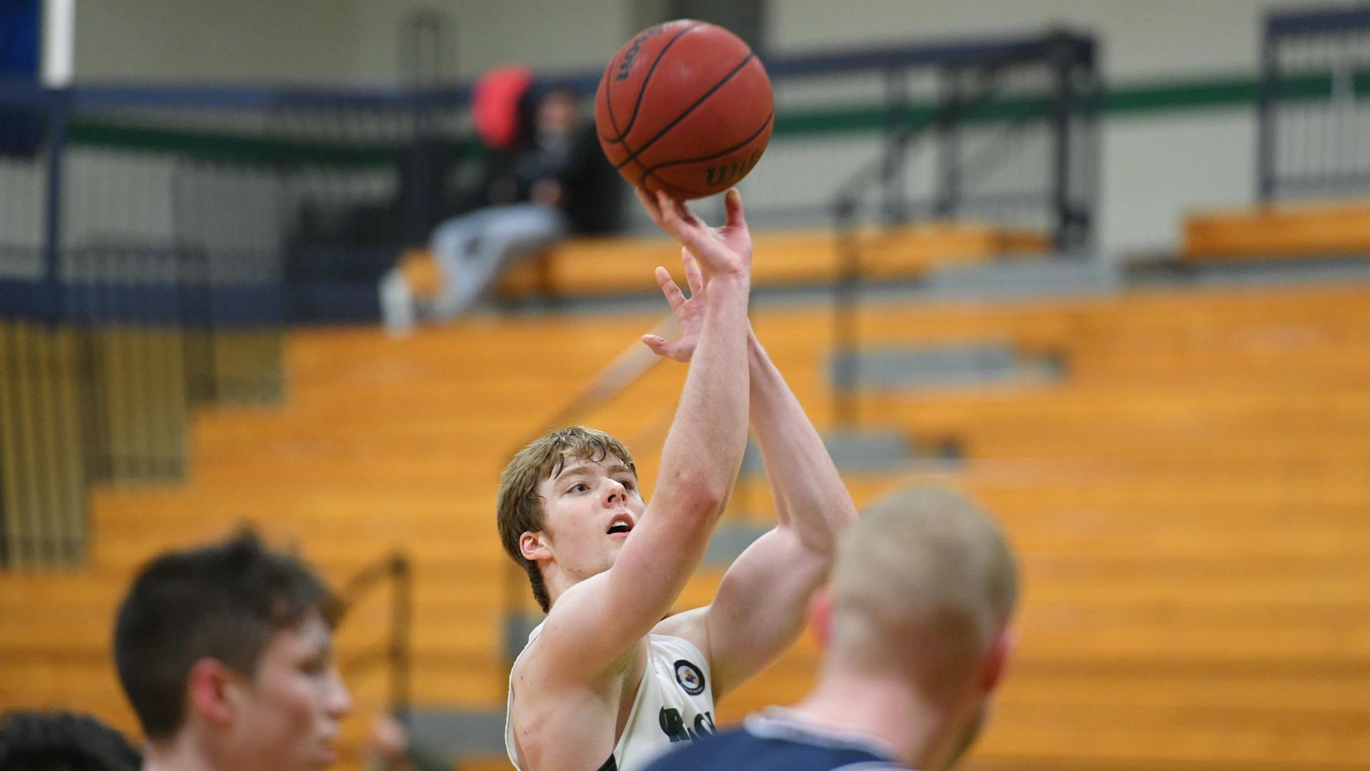 Lucas Murray - Men's Basketball - Sarah Lawrence College Athletics