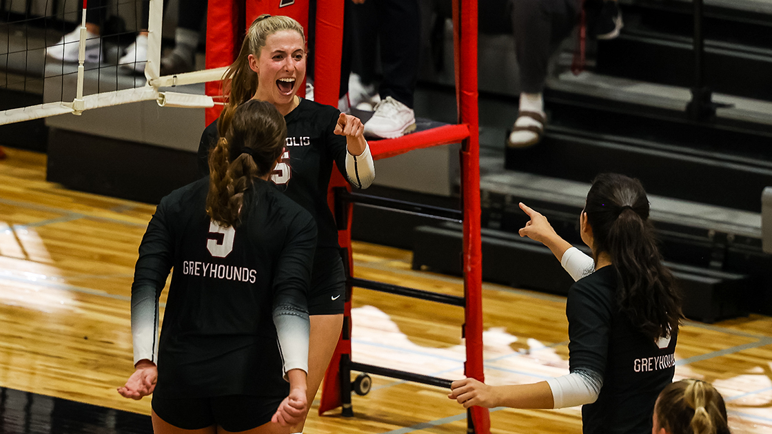 Elizabeth Eads - Women's Volleyball - UIndy Athletics