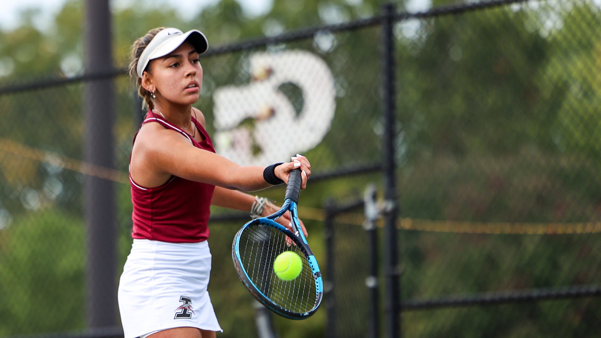 Ana Hollweg - Women's Tennis - UIndy Athletics
