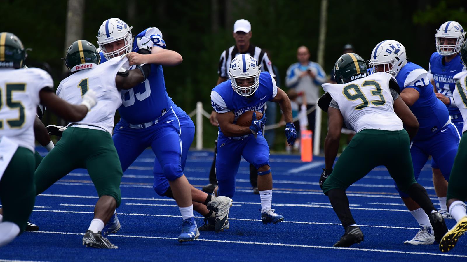 Devon Charles - Football - University of New England Athletics