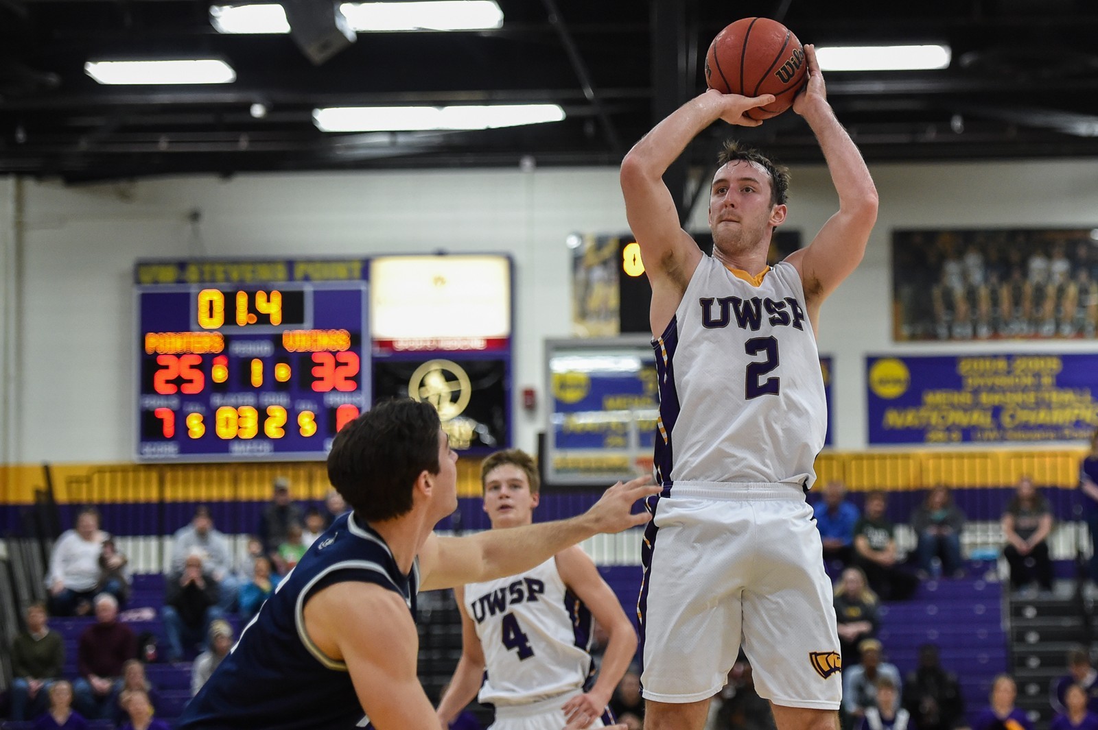 Sean McGann - Men's Basketball - University of Wisconsin - Stevens ...