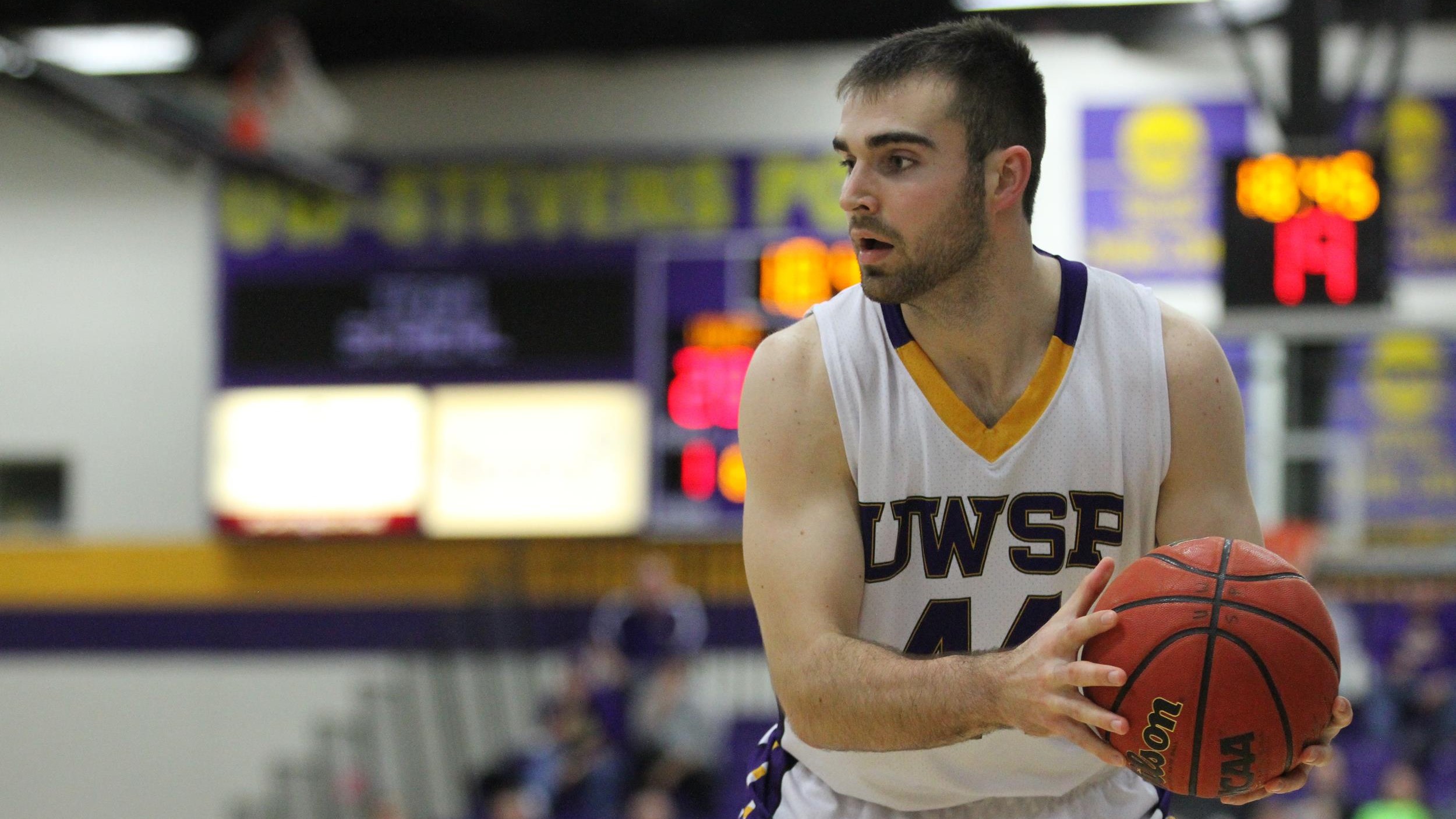 Brett Tauber - Men's Basketball - University of Wisconsin - Stevens ...