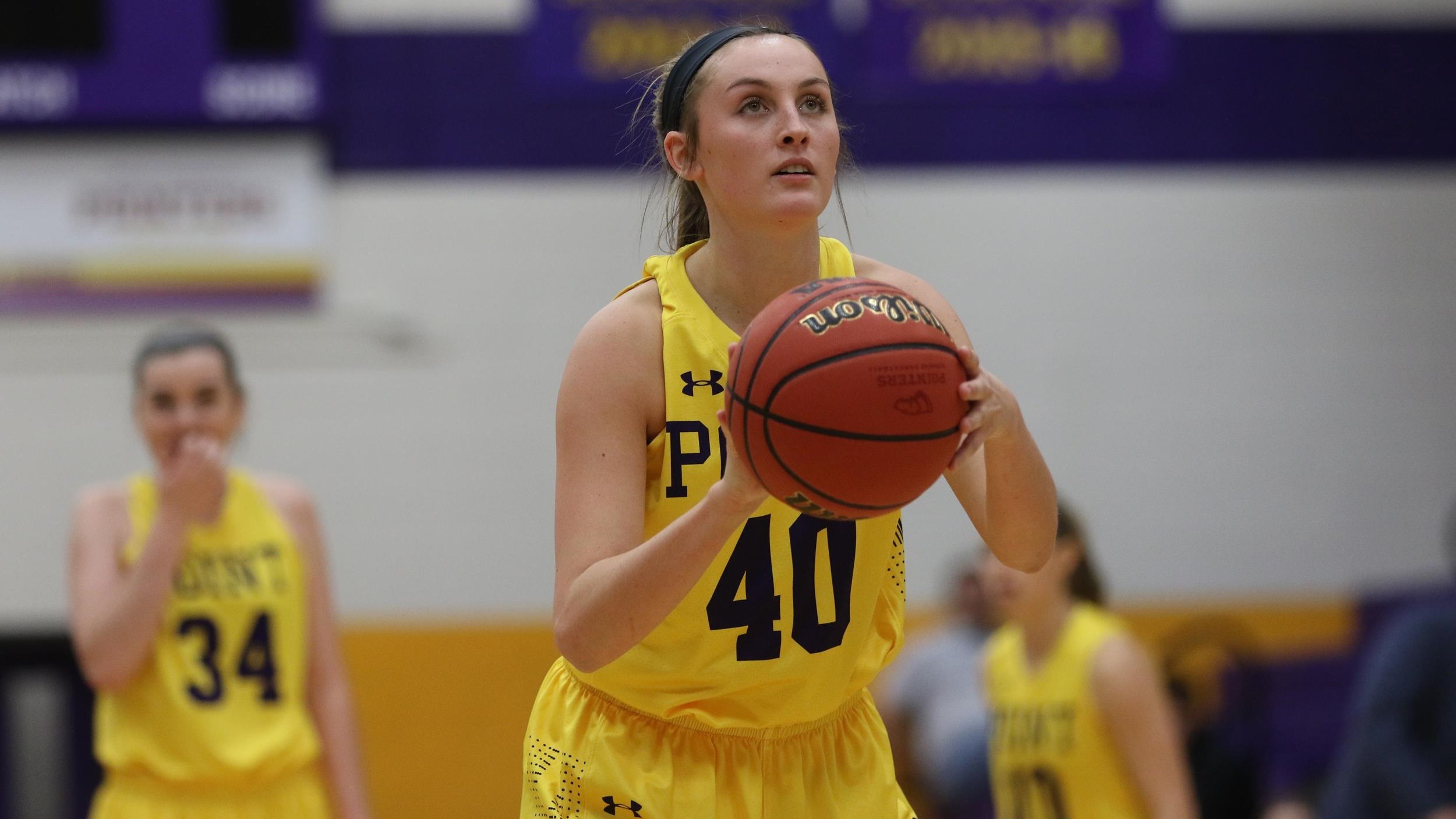 Pointers Open Season Victorious Behind Three Players in Double Figures ...