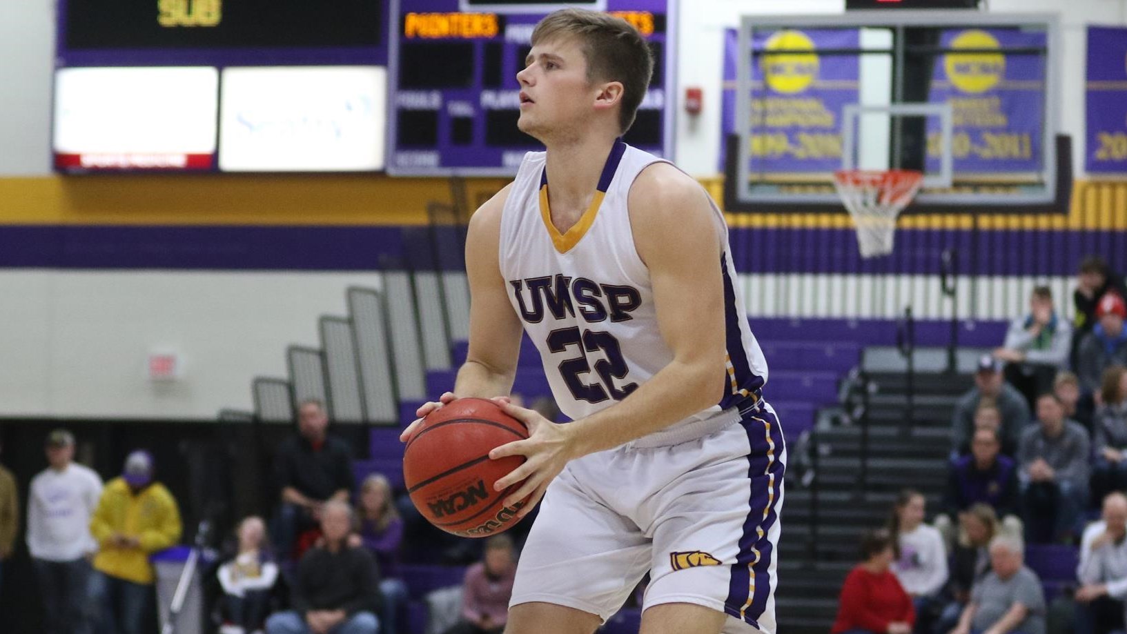 Drew Fredrickson - Men's Basketball - University of Wisconsin - Stevens ...