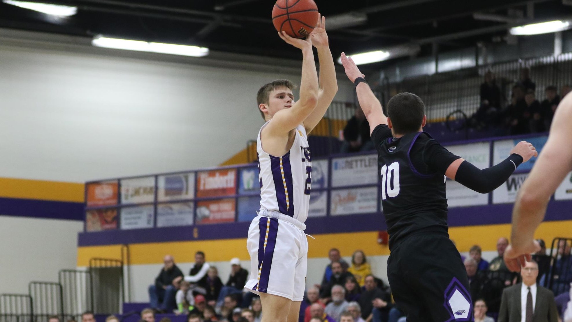Drew Fredrickson - Men's Basketball - University of Wisconsin - Stevens ...