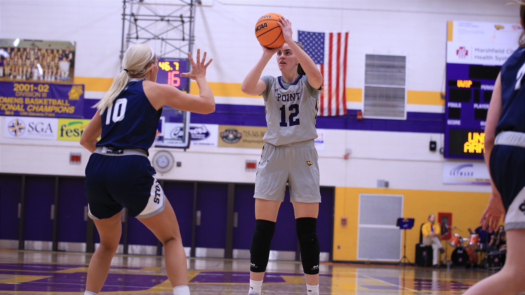 Women’s Basketball Holds Ranked Warhawks to Season-Low - University of ...