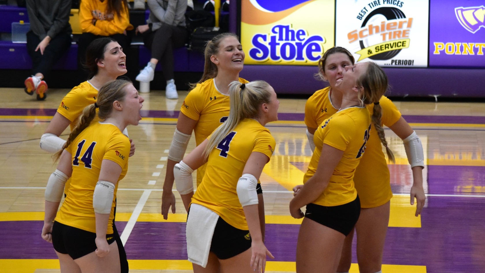 First-Set Burst Sparks Pointers to Another Home Sweep - University of ...