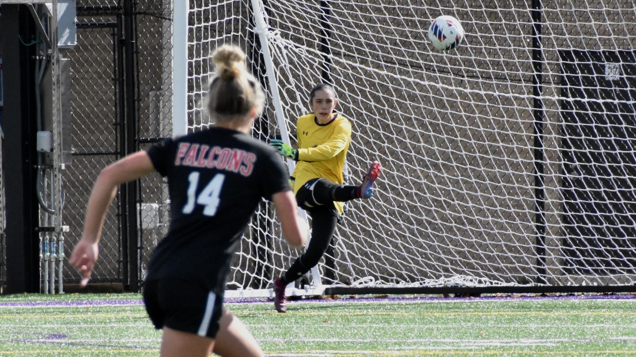 Pointers Post Another Home Shutout Win at UWSP Turf Facility ...