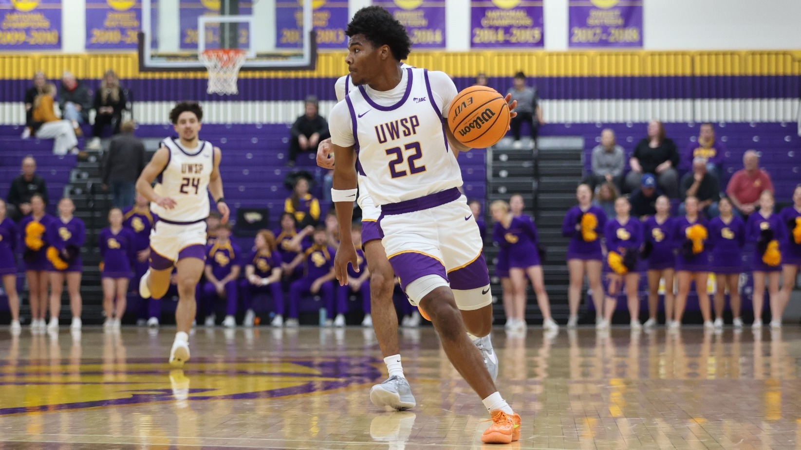 First-Half Run Powers Pointers Past IWU in Non-Conference Finale ...