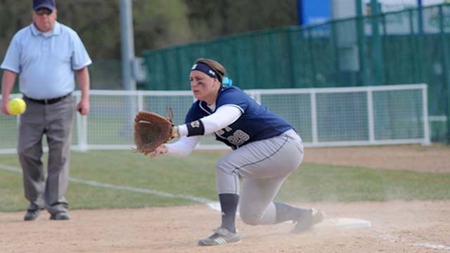 Taylor Workman - 2015 - Softball - University of Wisconsin-Stout Athletics
