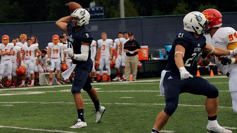 Travis Urlaub - 2016 - Football - University of Wisconsin-Stout Athletics