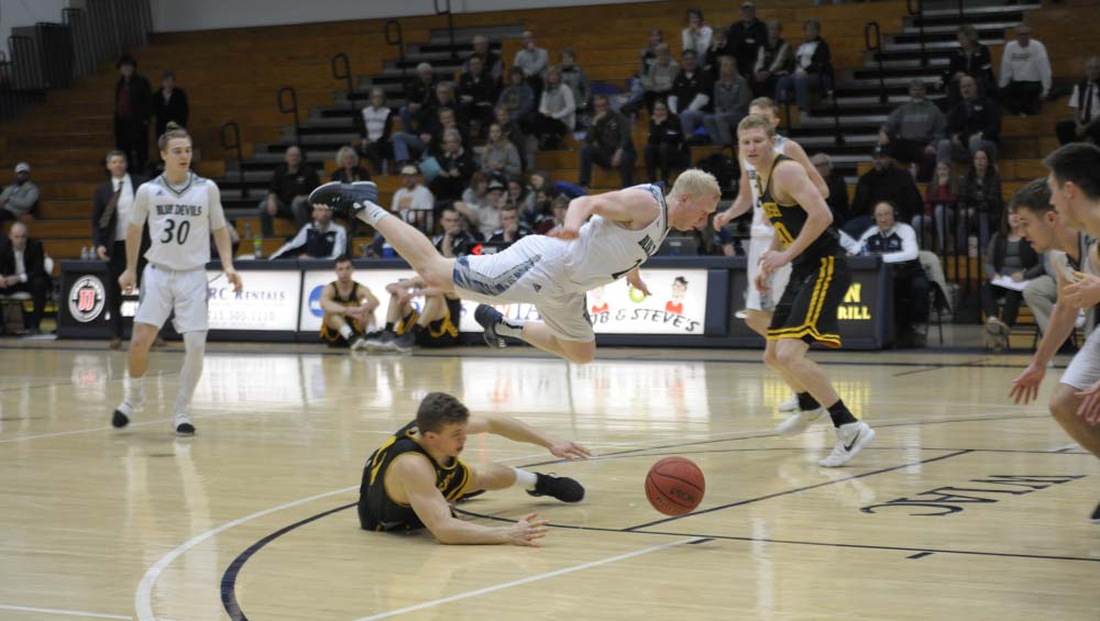 Sam Ortmann - 2017-18 - Men's Basketball - University of Wisconsin ...