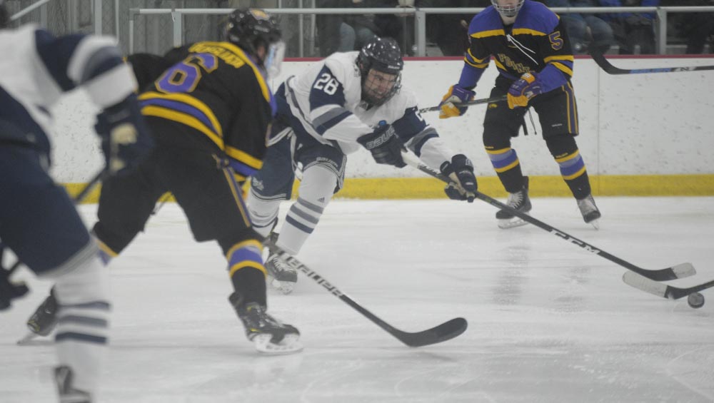 Connor Chambers - 2019-20 - Men's Ice Hockey - University of Wisconsin ...