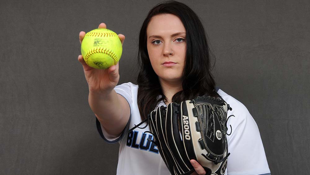 Kim Labahn - 2019 - Softball - University of Wisconsin-Stout Athletics