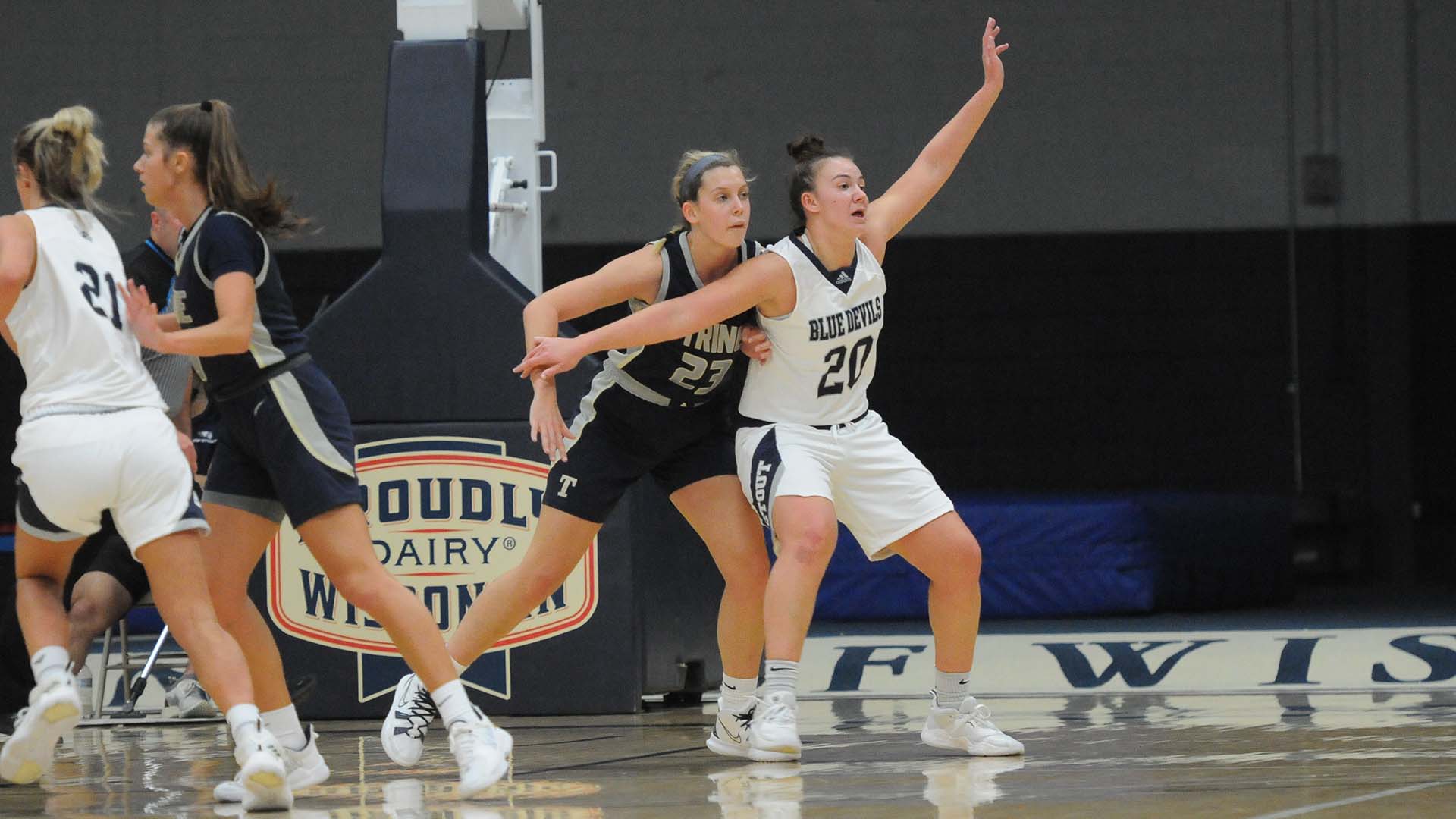 Lizzy Olsem - 2021-22 - Women's Basketball - University of Wisconsin ...