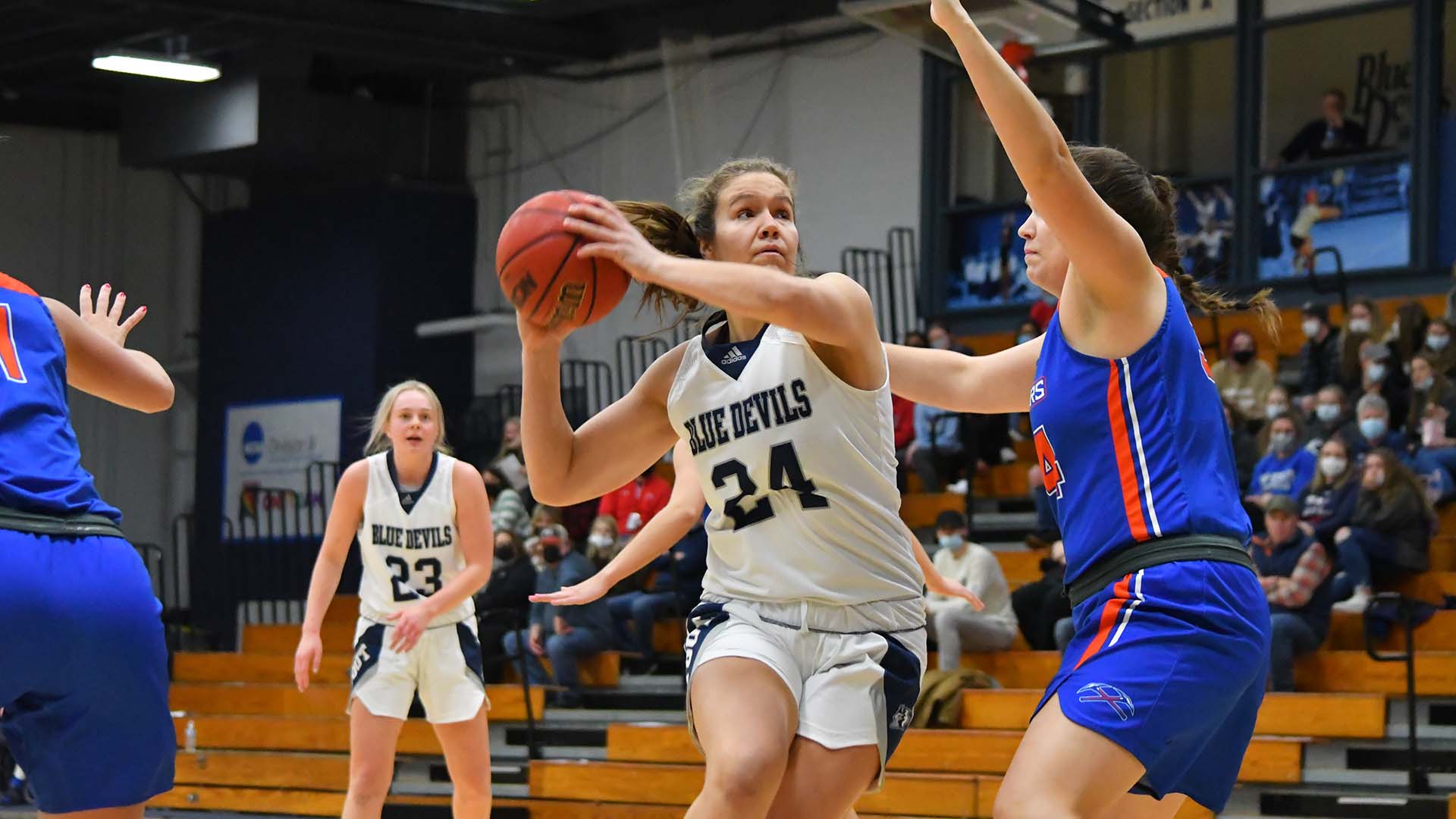 Alison Murdoch - 2022-23 - Women's Basketball - University of Wisconsin ...