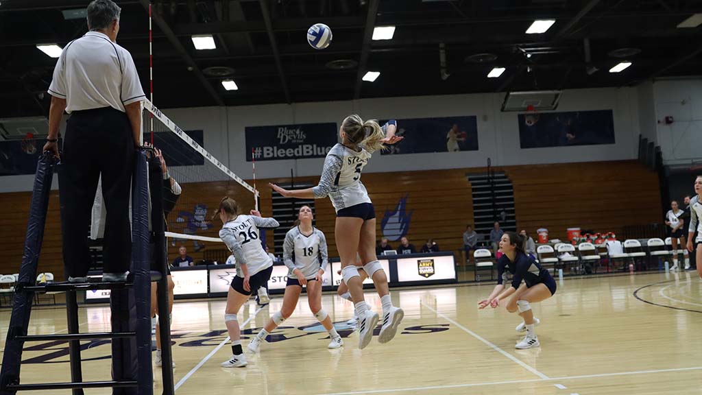 Caroline Braun - 2022 - Women's Volleyball - University of Wisconsin ...