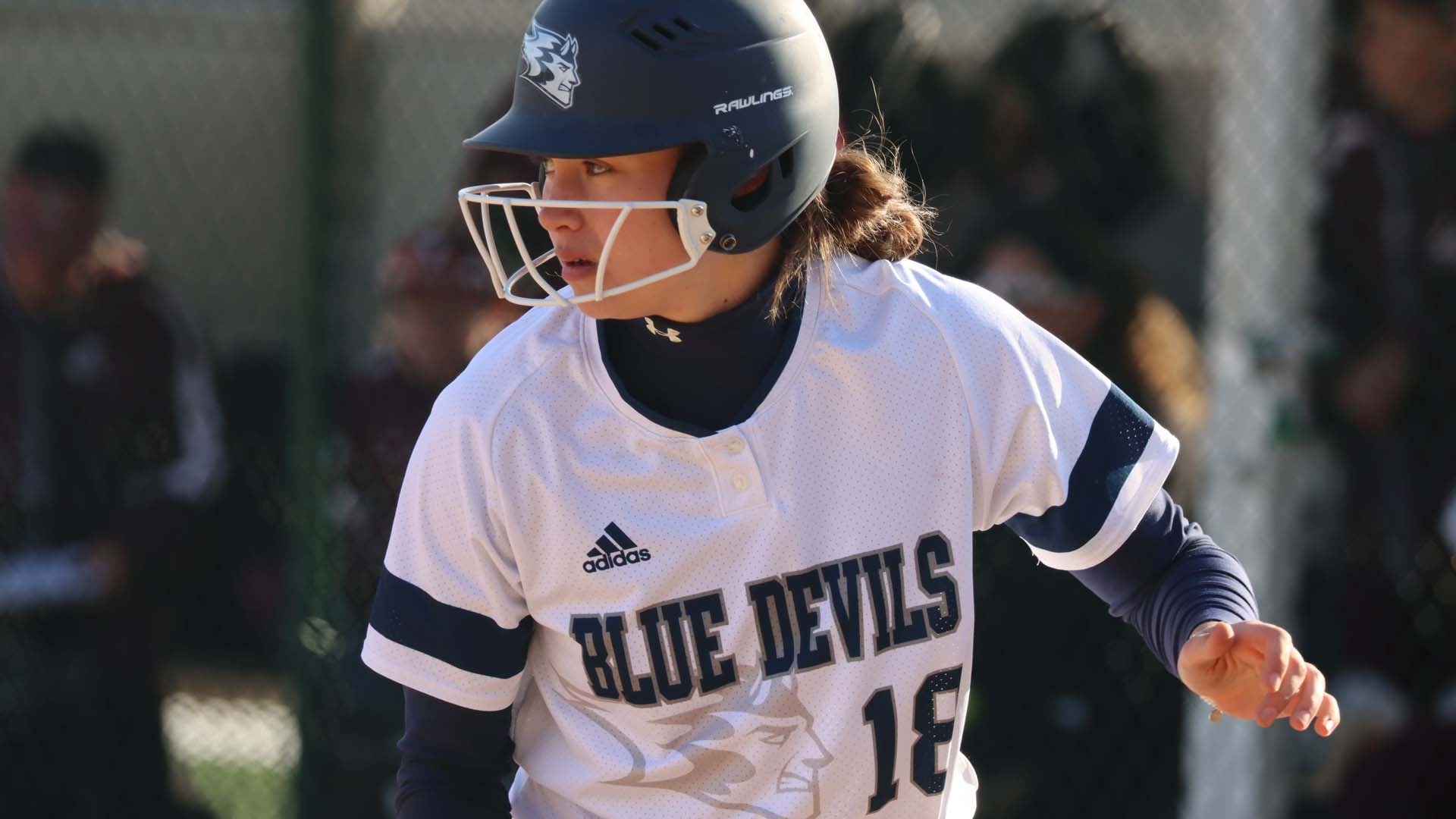 Softball Splits Doubleheader with UW-Eau Claire - University of ...