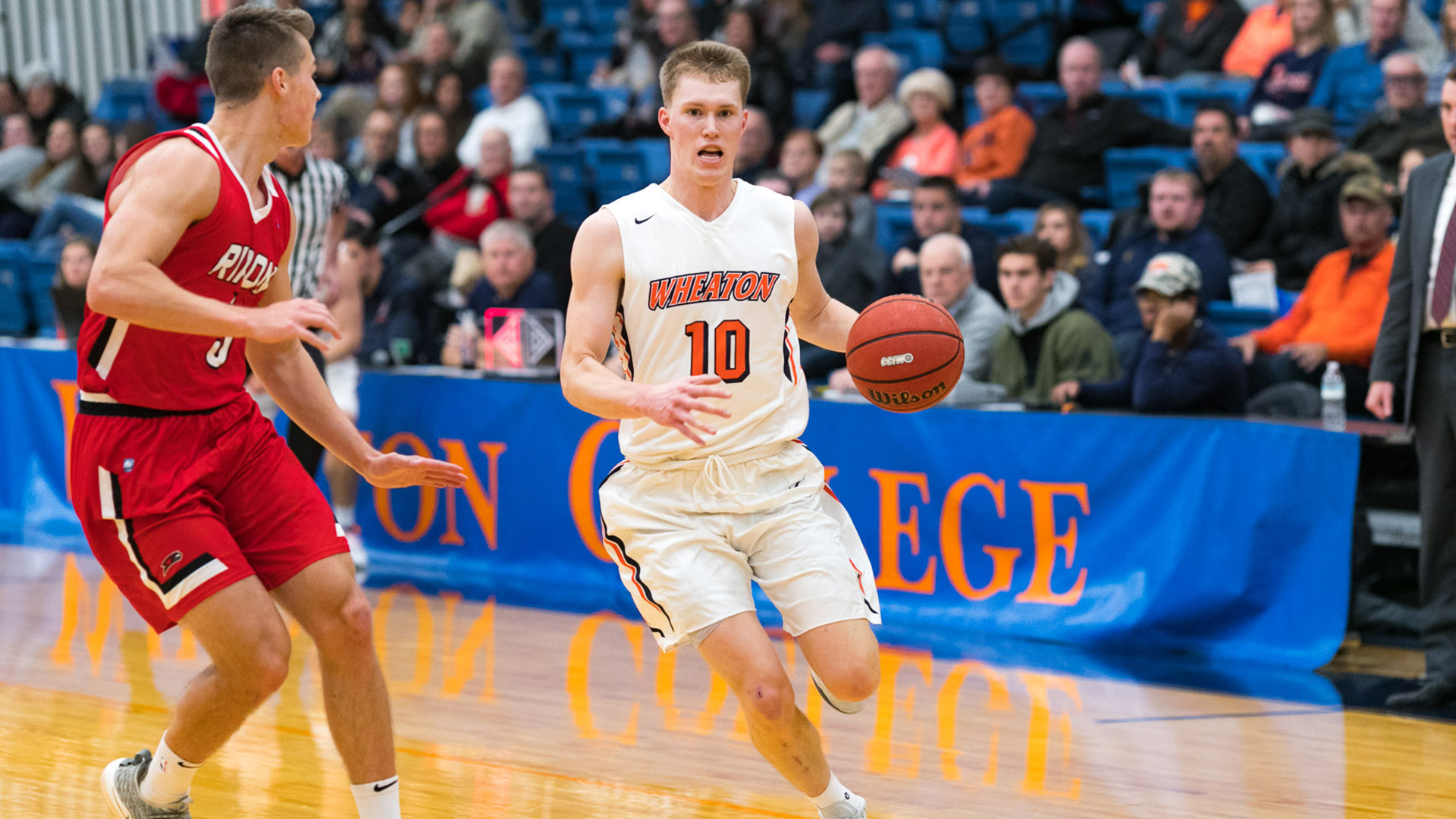 Men's basketball tops Coe College 79-77 in the Lee Pfund Classic ...