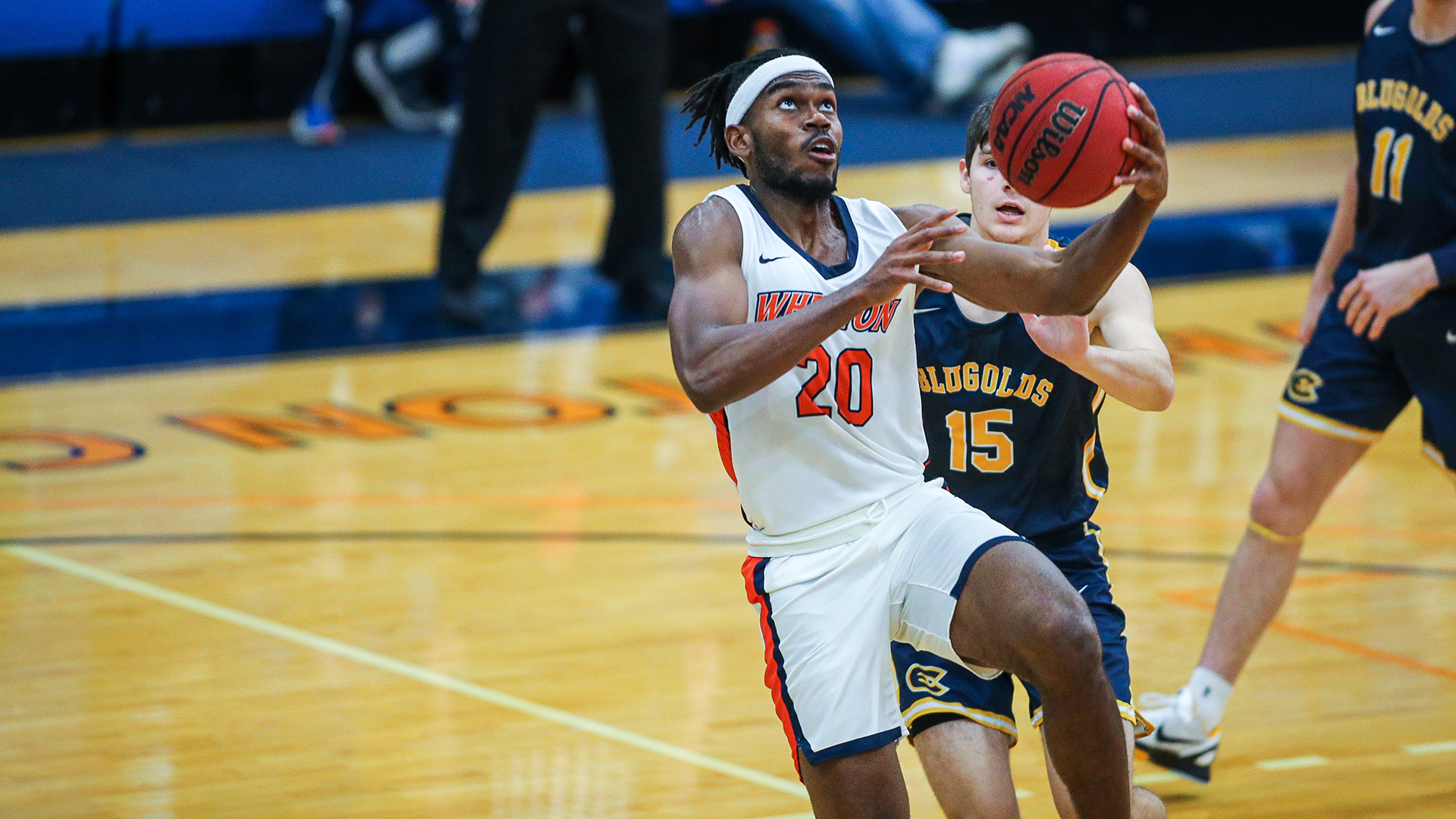Sixth-ranked Wheaton men's basketball tops UW-Eau Claire to win the Lee ...