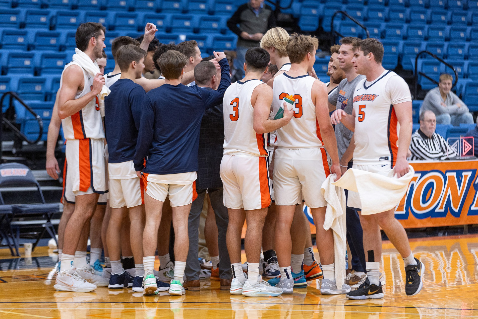 Thunder men's basketball team edged by Millikin in conference opener ...