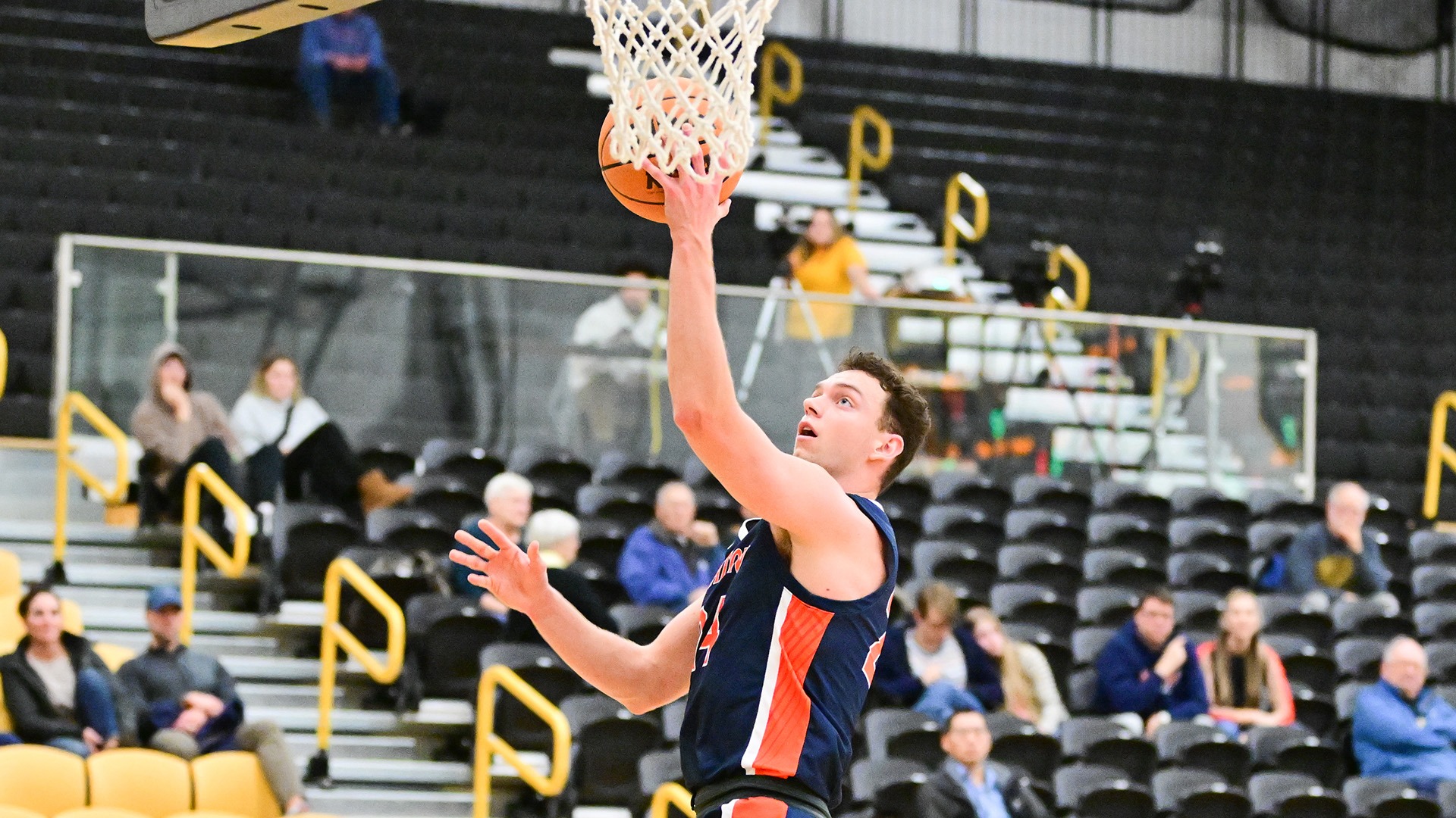 Nick Schiavello picks up CCIW Men's Basketball "Student-Athlete of the ...