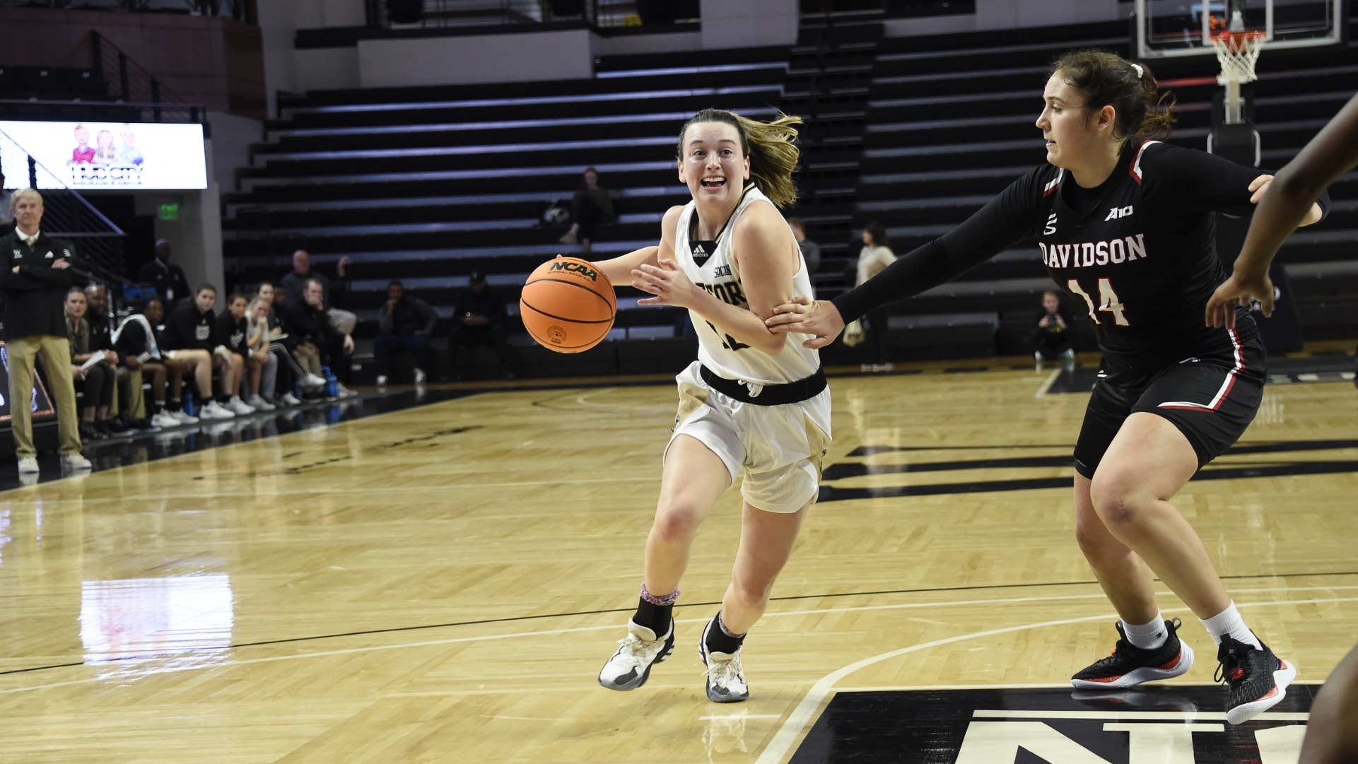Women’s Basketball Stifles Davidson in 72-51 Education Day Win ...