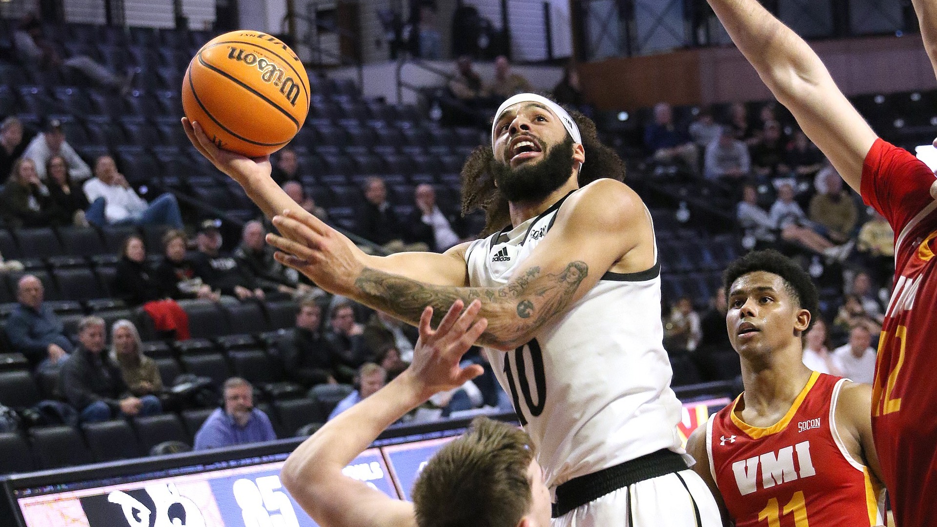 Men's Basketball Outlasts VMI in SoCon Opening Win - Wofford College ...