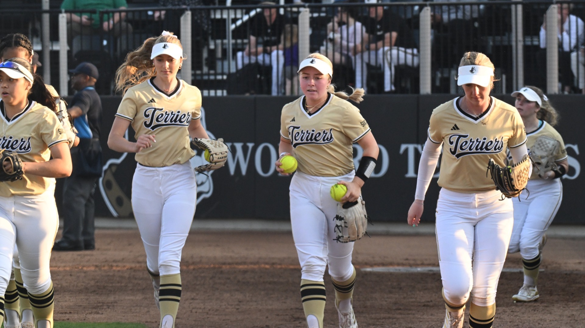 Softball Drops Pair of Close Contests - Wofford College Athletics