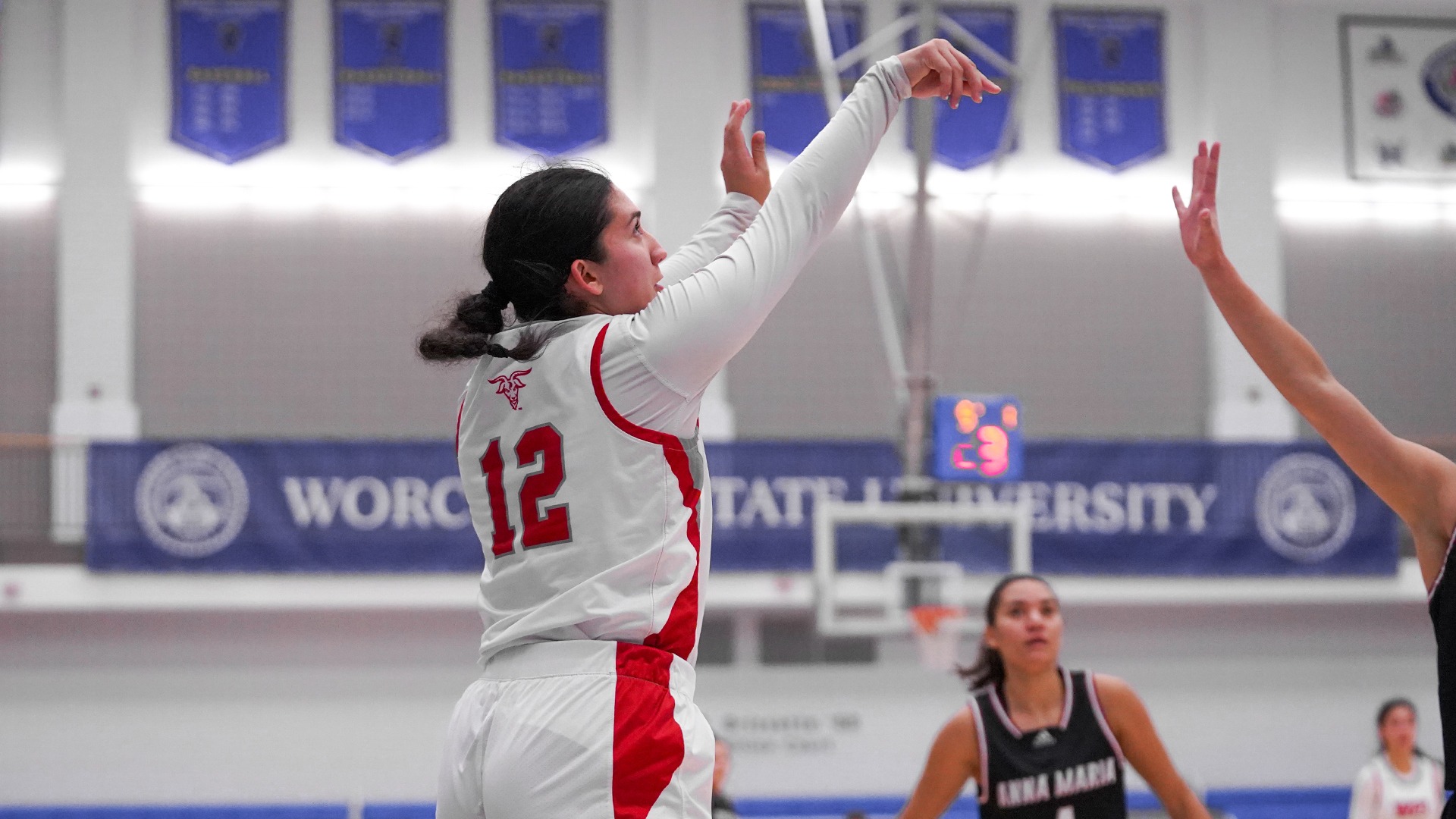 Niles Nets 17 as Women's Basketball Shakes Off Slow Start to Overpower ...