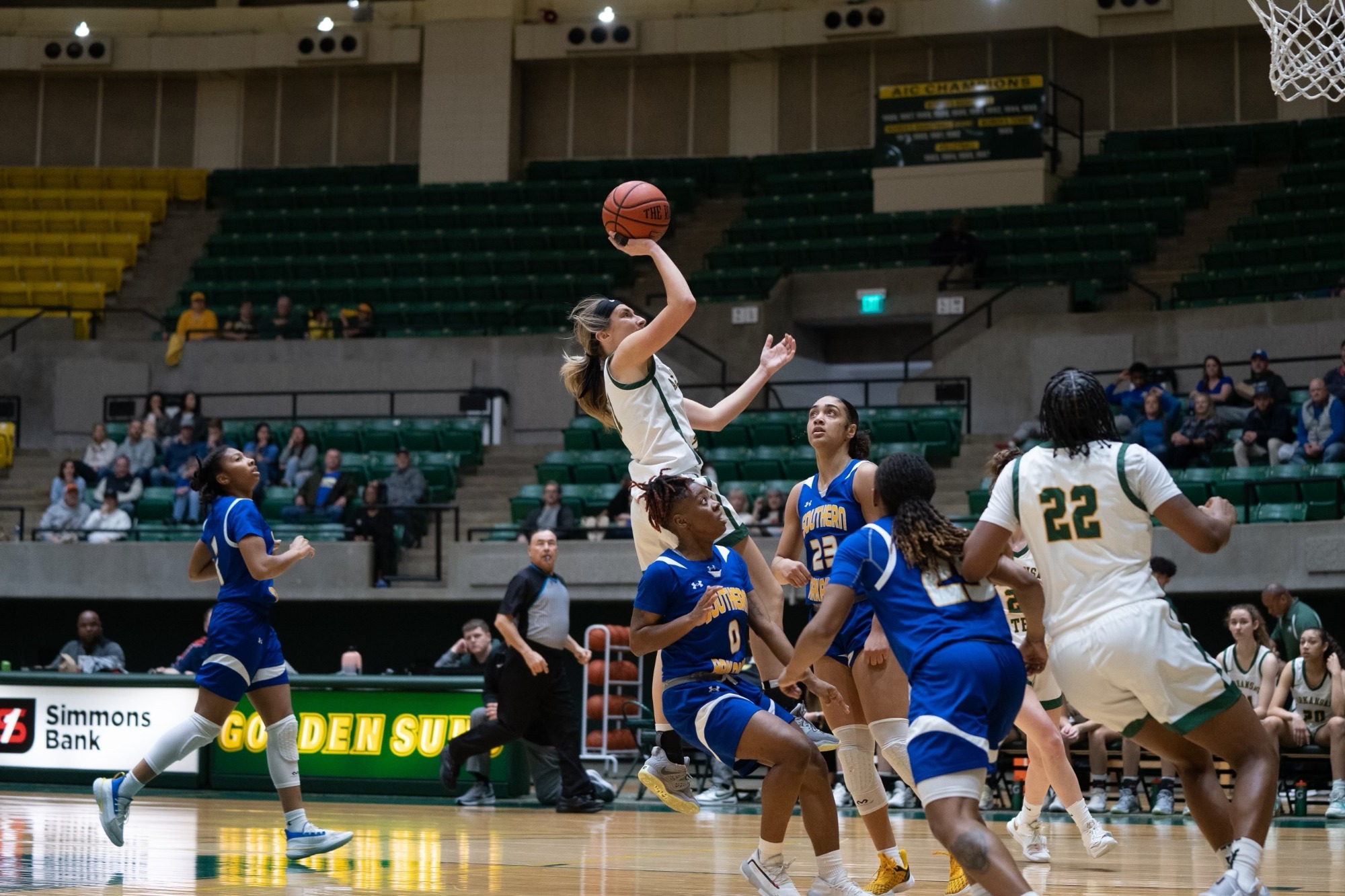 Golden Suns use fourth quarter run to outscore Southern Arkansas and ...