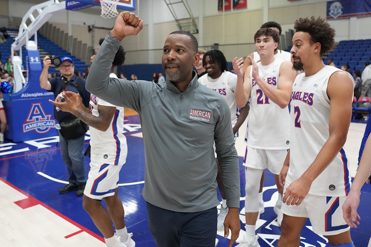 Men's Basketball Gives Duane Simpkins his First Career Victory, 78-58 ...