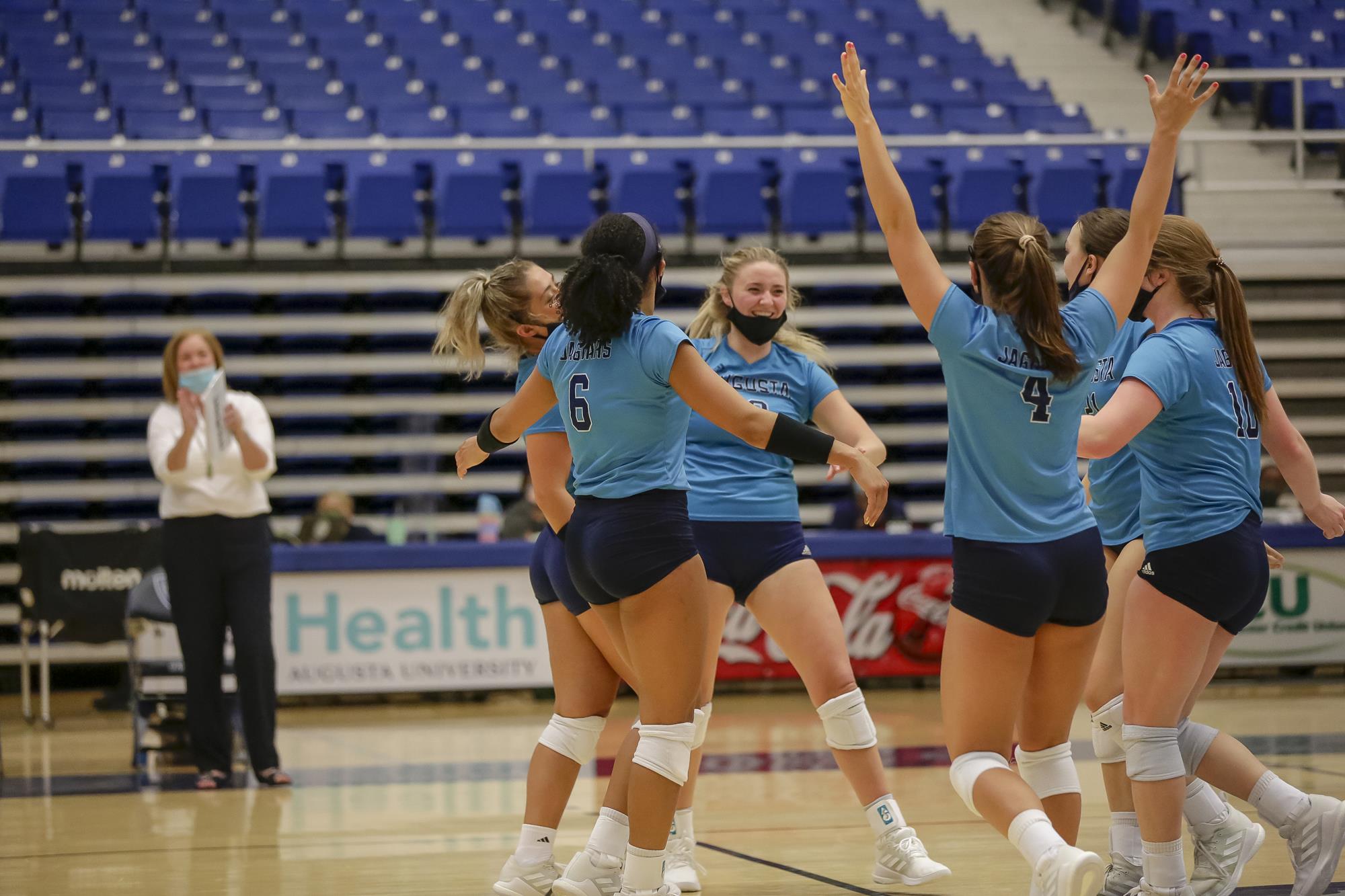 AU Volleyball Sweeps Day 1 of Pacer Invitational - Augusta University
