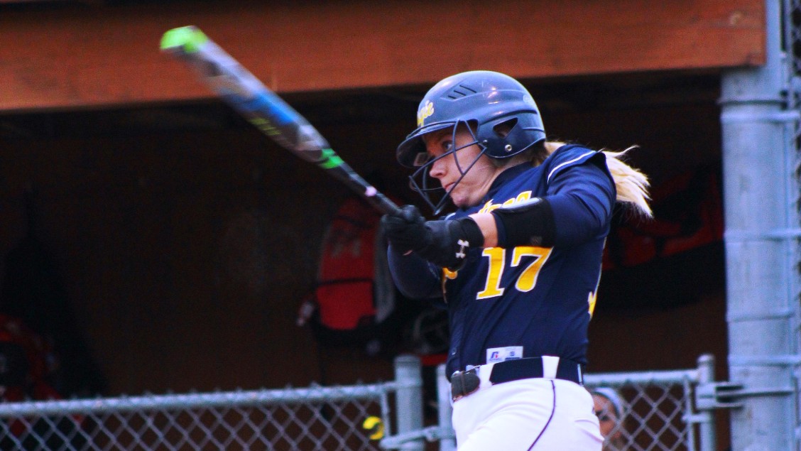 Amanda Ebert - Softball - Augustana College Athletics