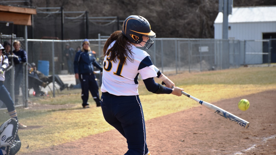 Molly Wrenn - Softball - Augustana College Athletics