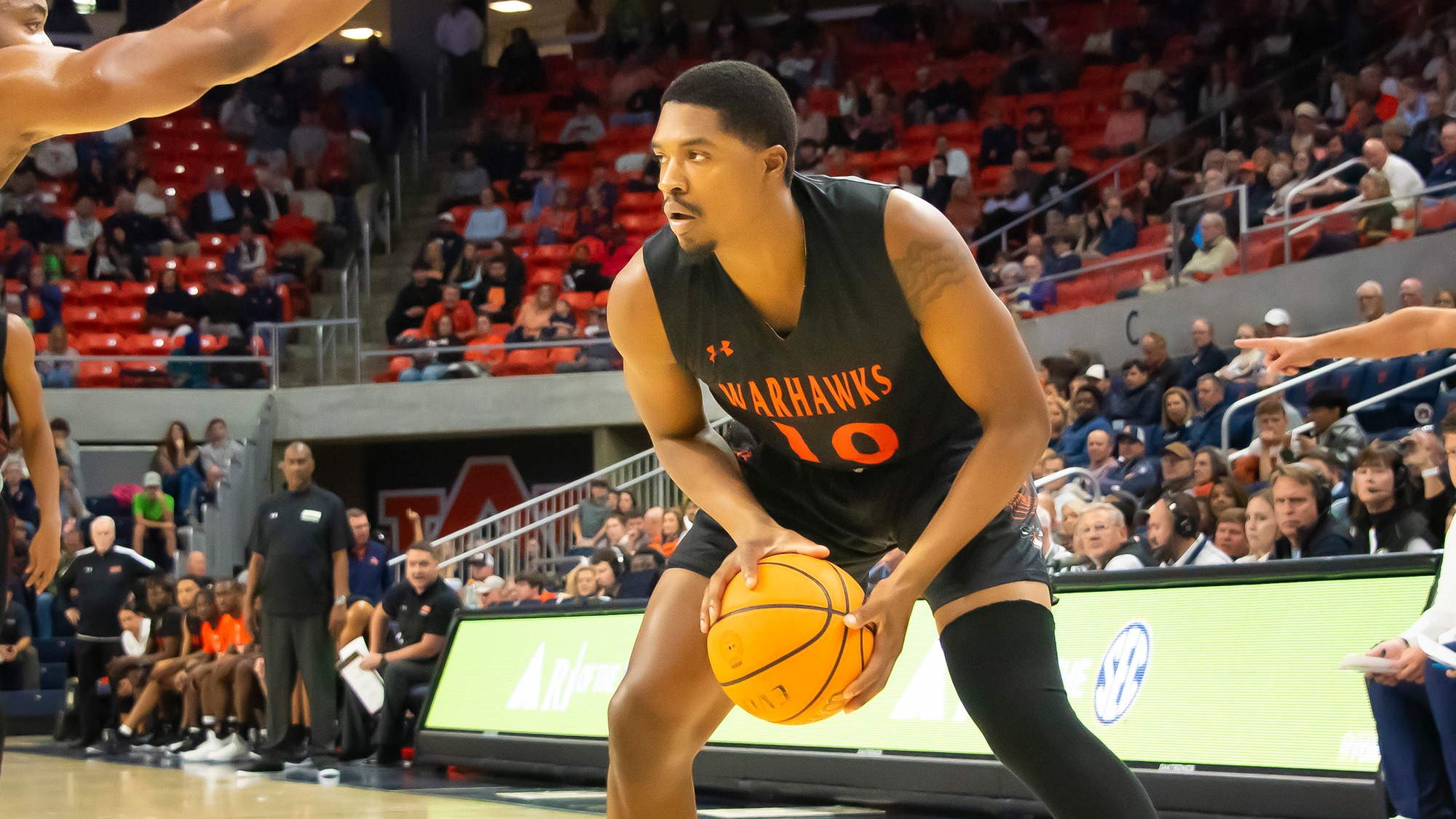 Late Push Sends Mississippi College Past Men's Basketball - Auburn ...