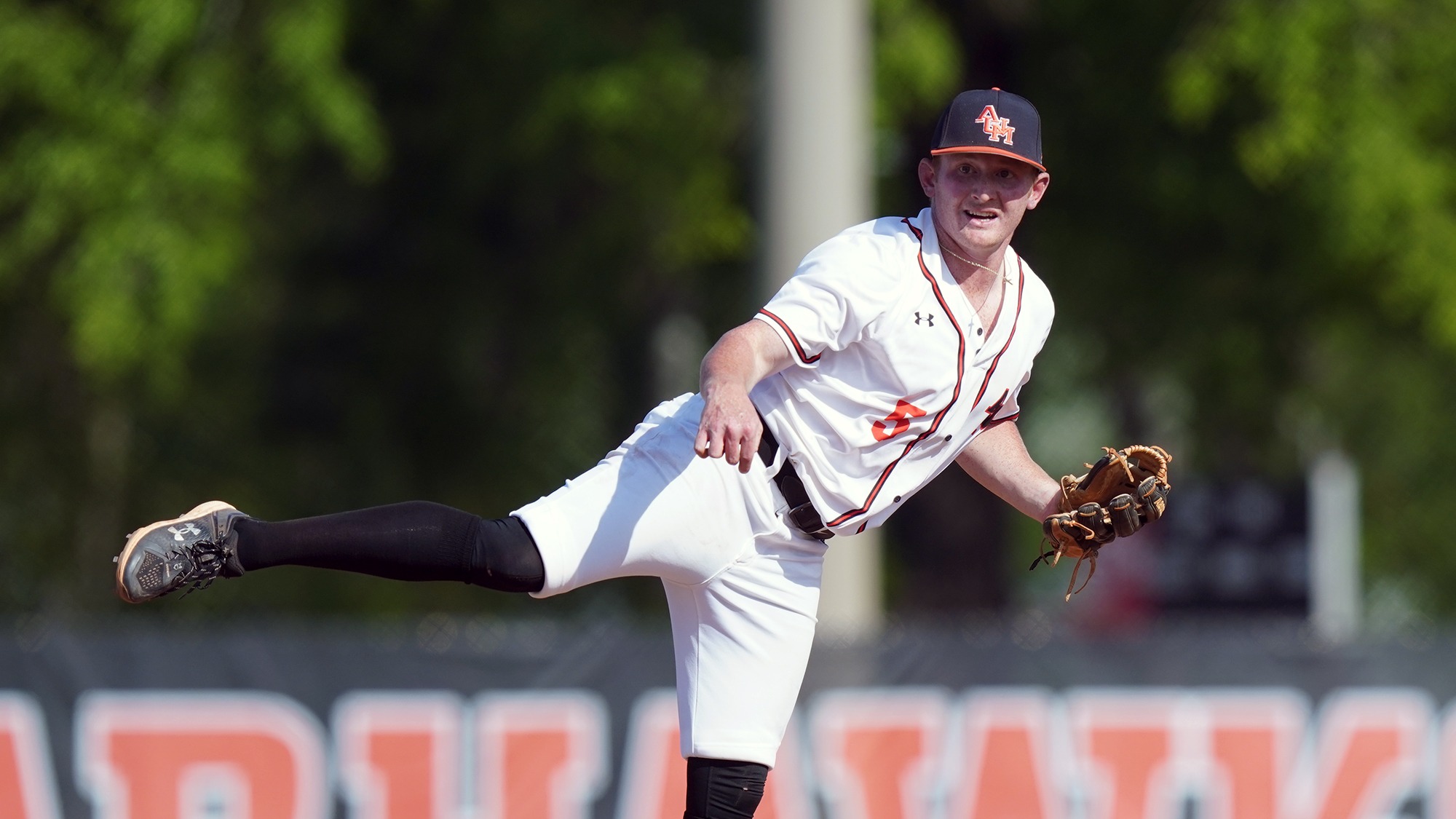 Baseball Warhawks Shutdown West Alabama, Win Third Straight GSC Series ...