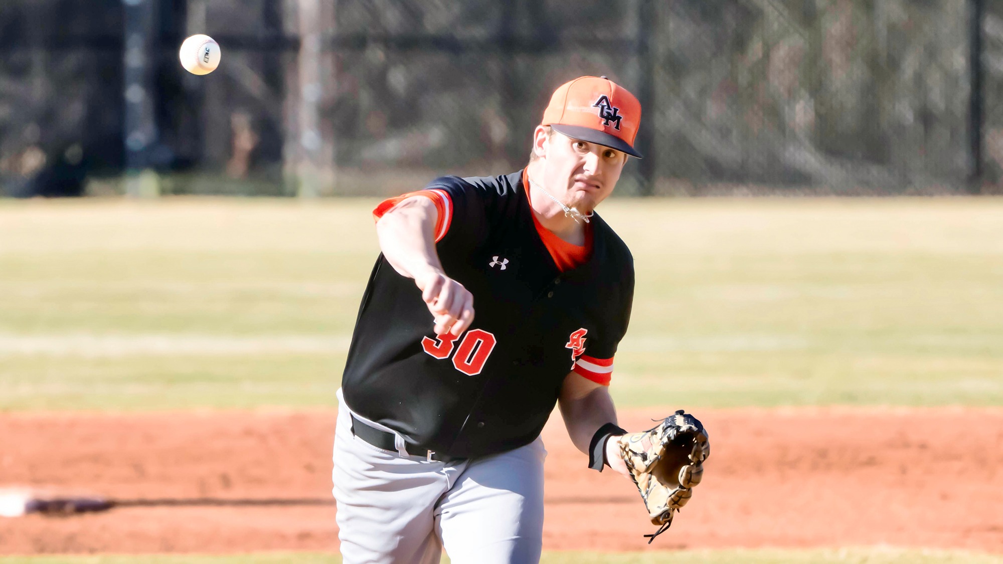 Slaten's Complete Game Helps Warhawks Split Doubleheader at Spring Hill ...