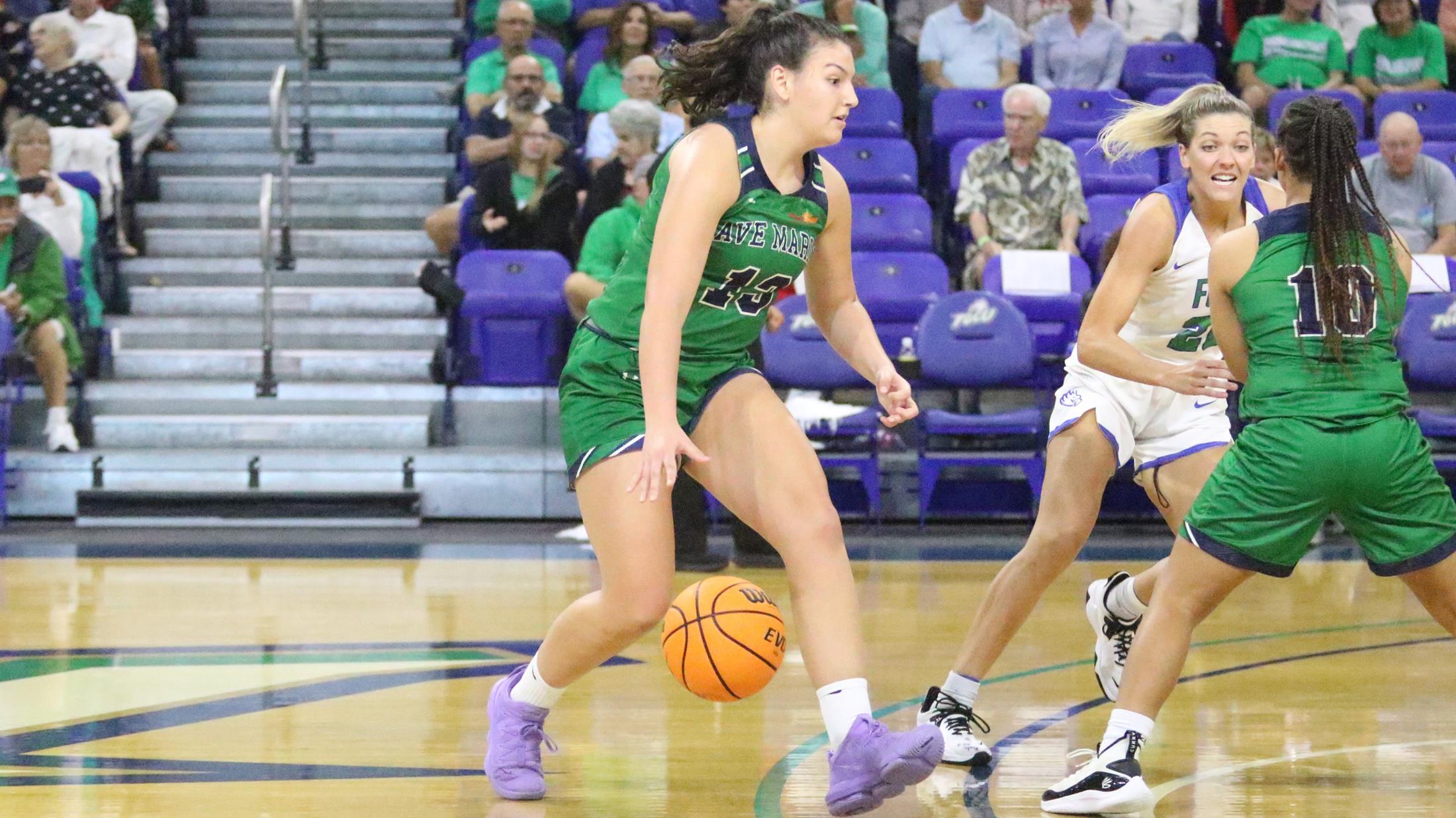 Blowout Gives AMU Women Fifth Straight Win - Ave Maria University Athletics
